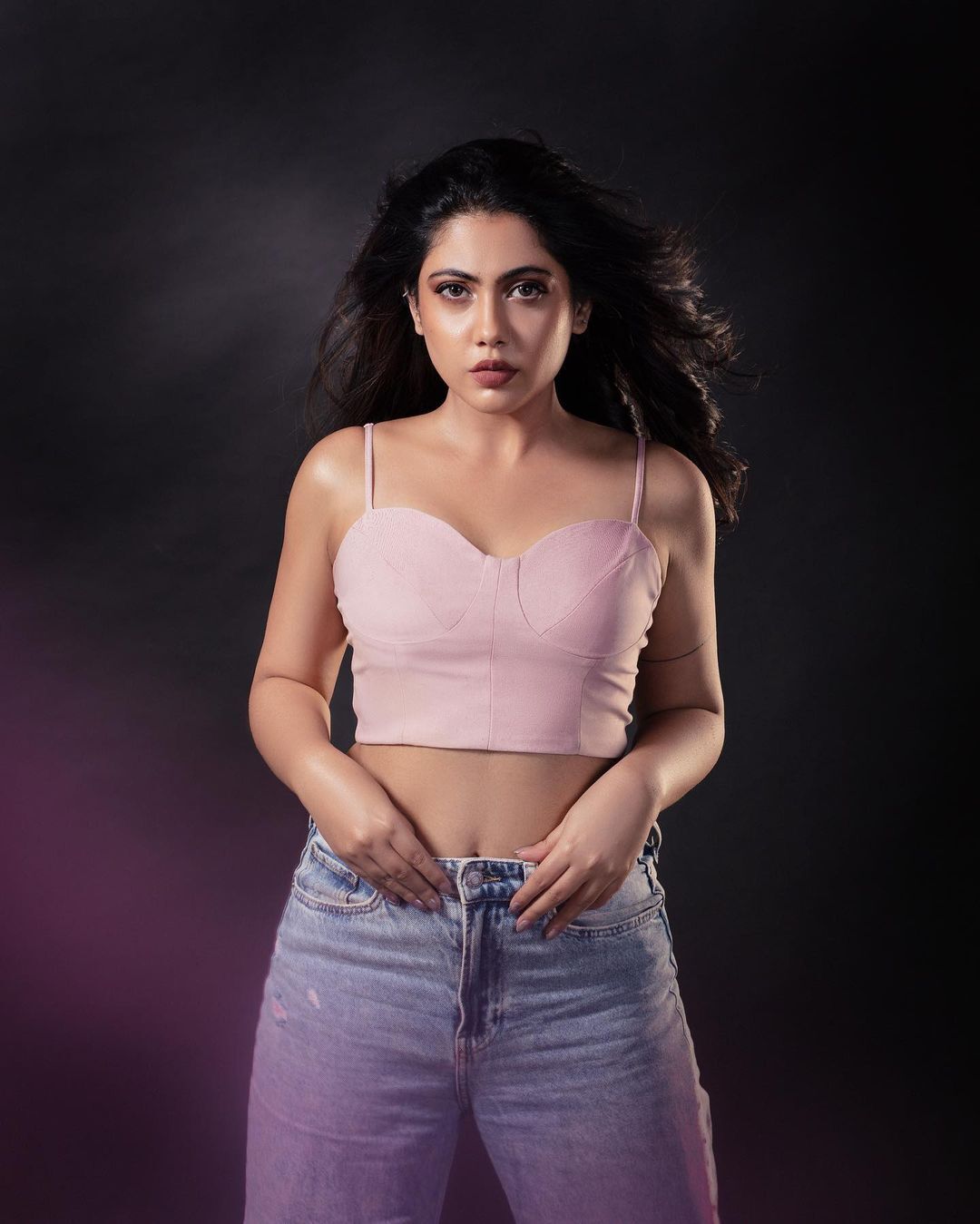 Nayana Elza: സൂപ്പർ സ്റ്റൈലിഷായി നയന... ഗ്ലാമറസ് ലുക്കിൽ സോഷ്യൽ മീഡിയയിൽ തരംഗമായി നടി, ചിത്രങ്ങ ...