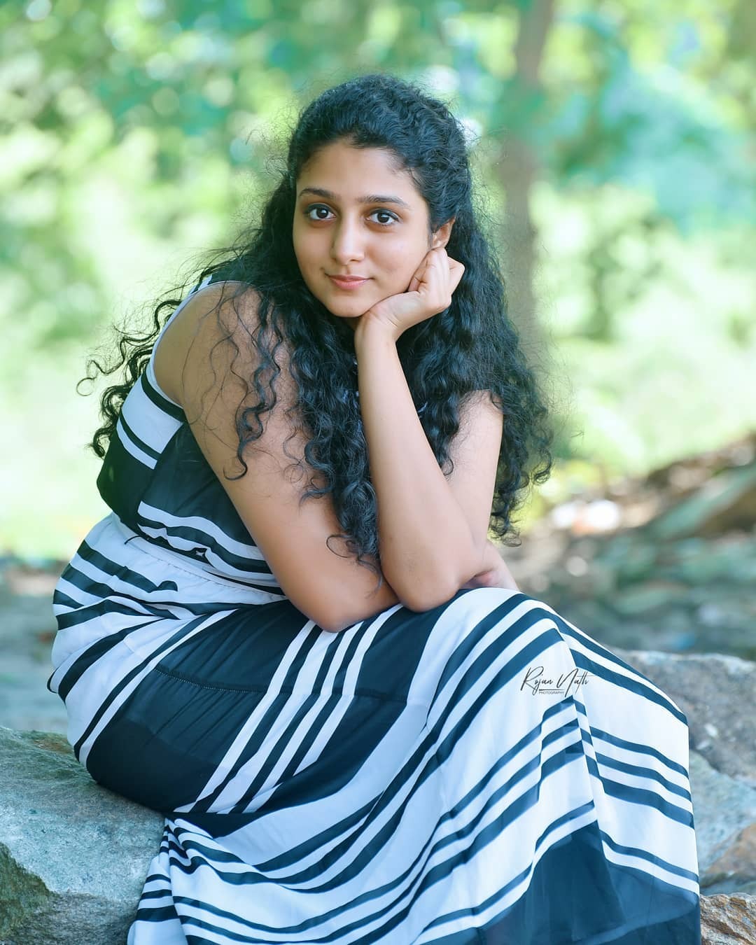 Aarsha Chandini Baiju: സൂപ്പർ ലുക്കിൽ അർഷ ബൈജു... നടിയുടെ പുത്ത ...