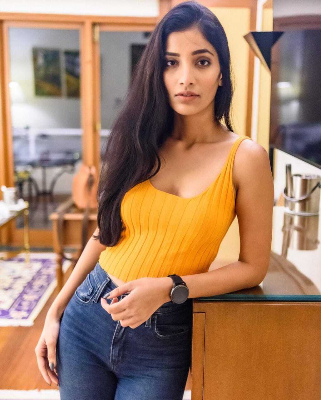 photos : புடவையில் கொள்ளை அழகு ! நடிகை பிரணாலி பலேராவை வர்ணிக்கும் ...