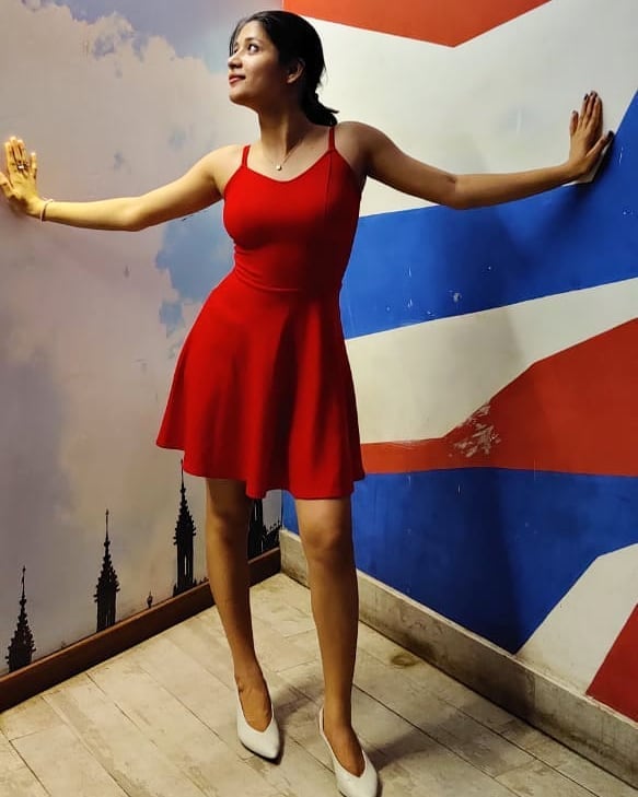 photos : அழகில் ரசிகர்களை கட்டிபோடும் சாக்ஷி ஸ்ரீவாஸ்.. ஏங்கவைக்கைம் ...