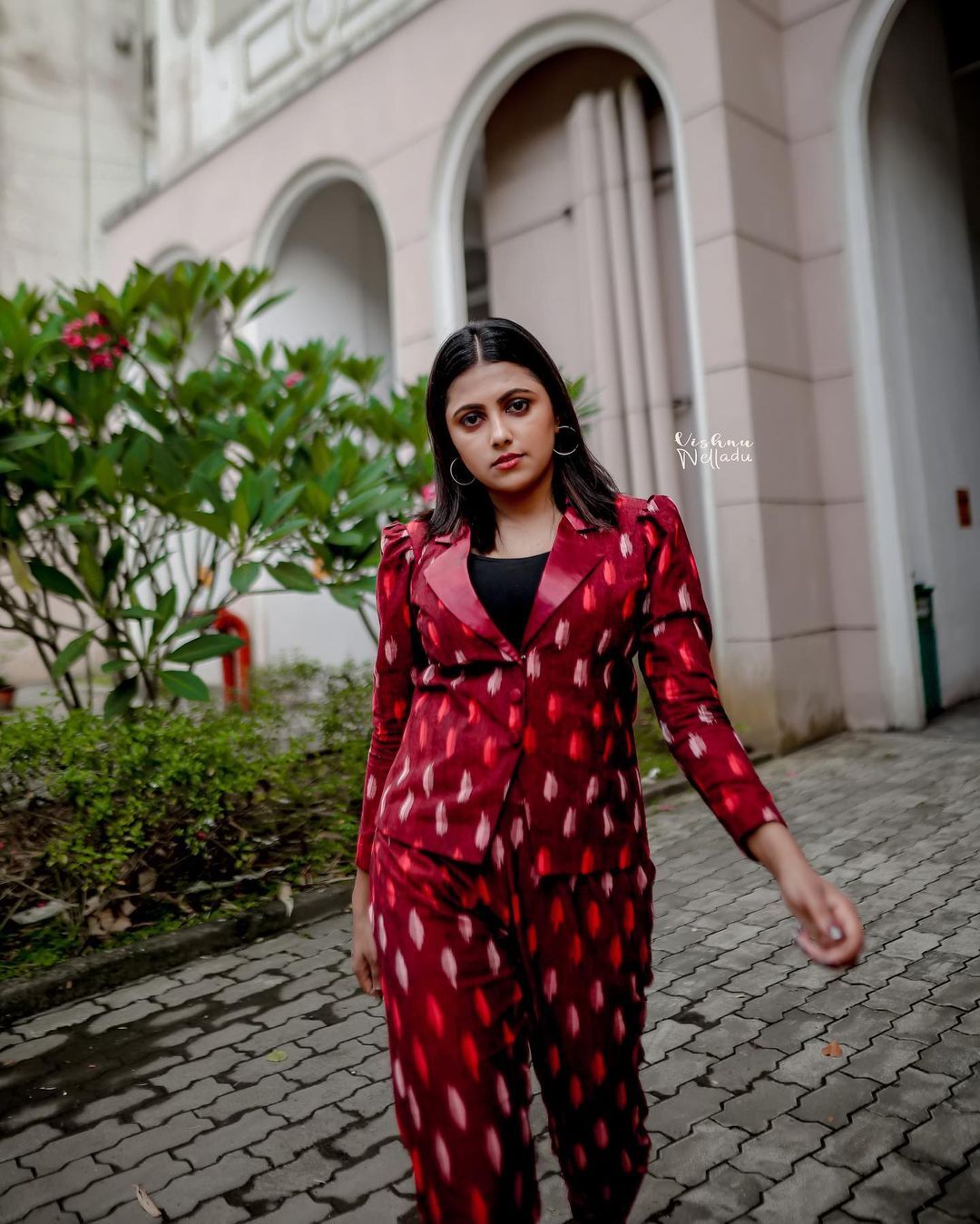 Sreevidya Mullachery: കളർഫുൾ ലുക്കിൽ ശ്രീവിദ്യ മുല്ലശ്ശേരി... മിനിസ്ക്രീൻ സുന്ദരിയുടെ സ്റ്റൈല ...