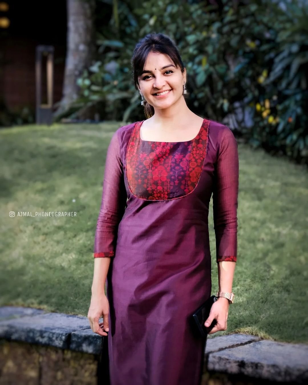 Manju Warrier: ടർഫിലും പുലിയായി ലേഡി സൂപ്പർ സ്റ്റാർ... ആയിഷ സിനിമയുടെ ...