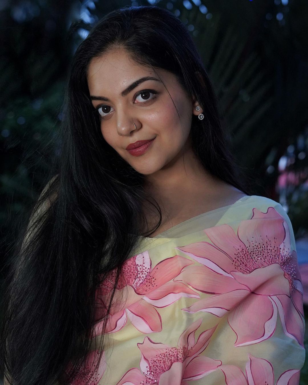 Ahaana Krishna: ഡെനീമിൽ സൂപ്പർ ഹോട്ടായി അഹാന... ഇൻസ്റ്റയിൽ തരംഗം സൃഷ്ടിച്ച് താരത്തിന്റെ പുത്ത ...