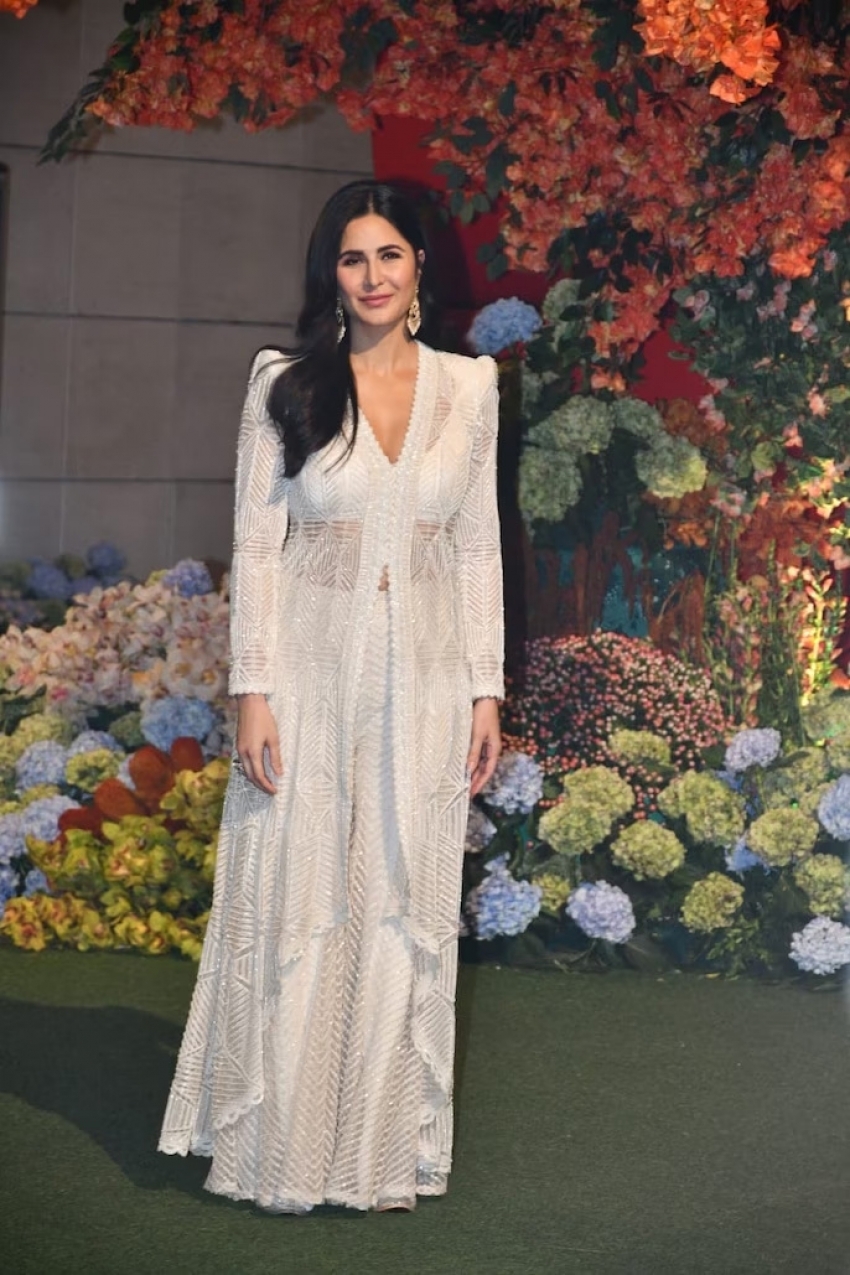 Anant Ambani-Radhika Merchant engagement a starry affair! Janhvi Kapoor ...