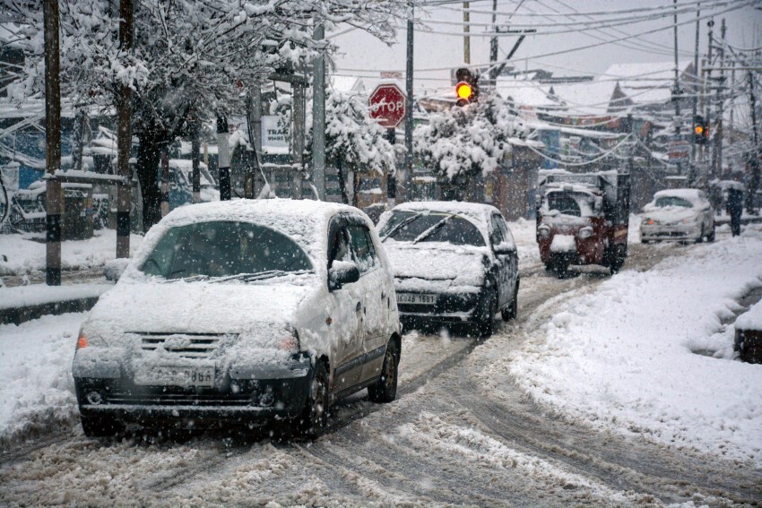 Fresh Snowfall In Srinagar In India 2023; See Photos - Oneindia