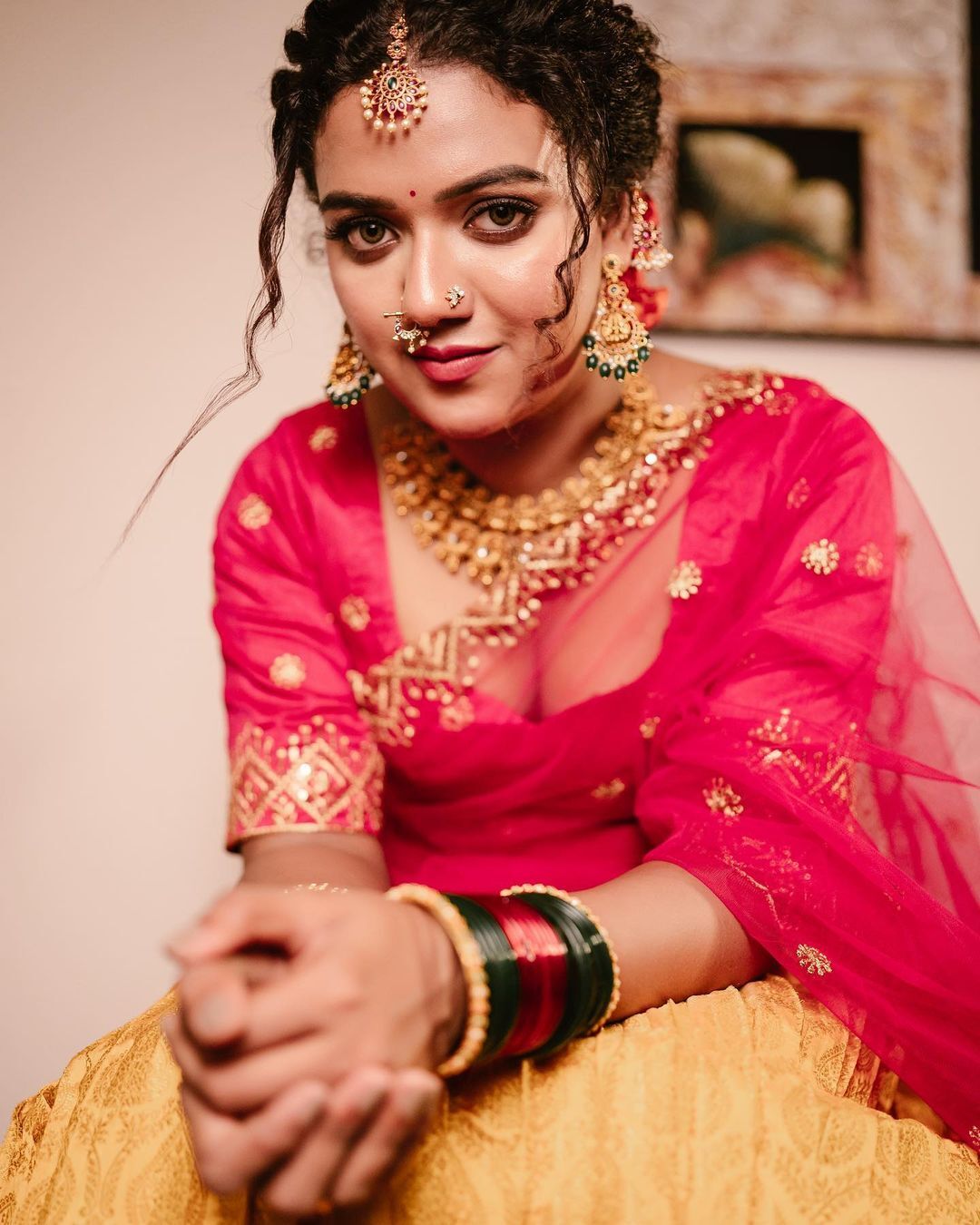 Mareena Michael Kurisingal: വൈറ്റ് ആന്റ് റെഡിൽ കലക്കൻ ചിത്രങ്ങളുമായി ...