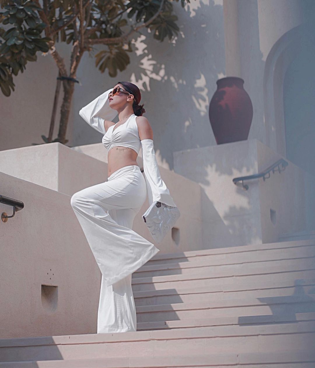 Photos: 21 साल की उम्र में अवनीत कौर ने फिर लगाया बोल्डनेस का तड़का ...