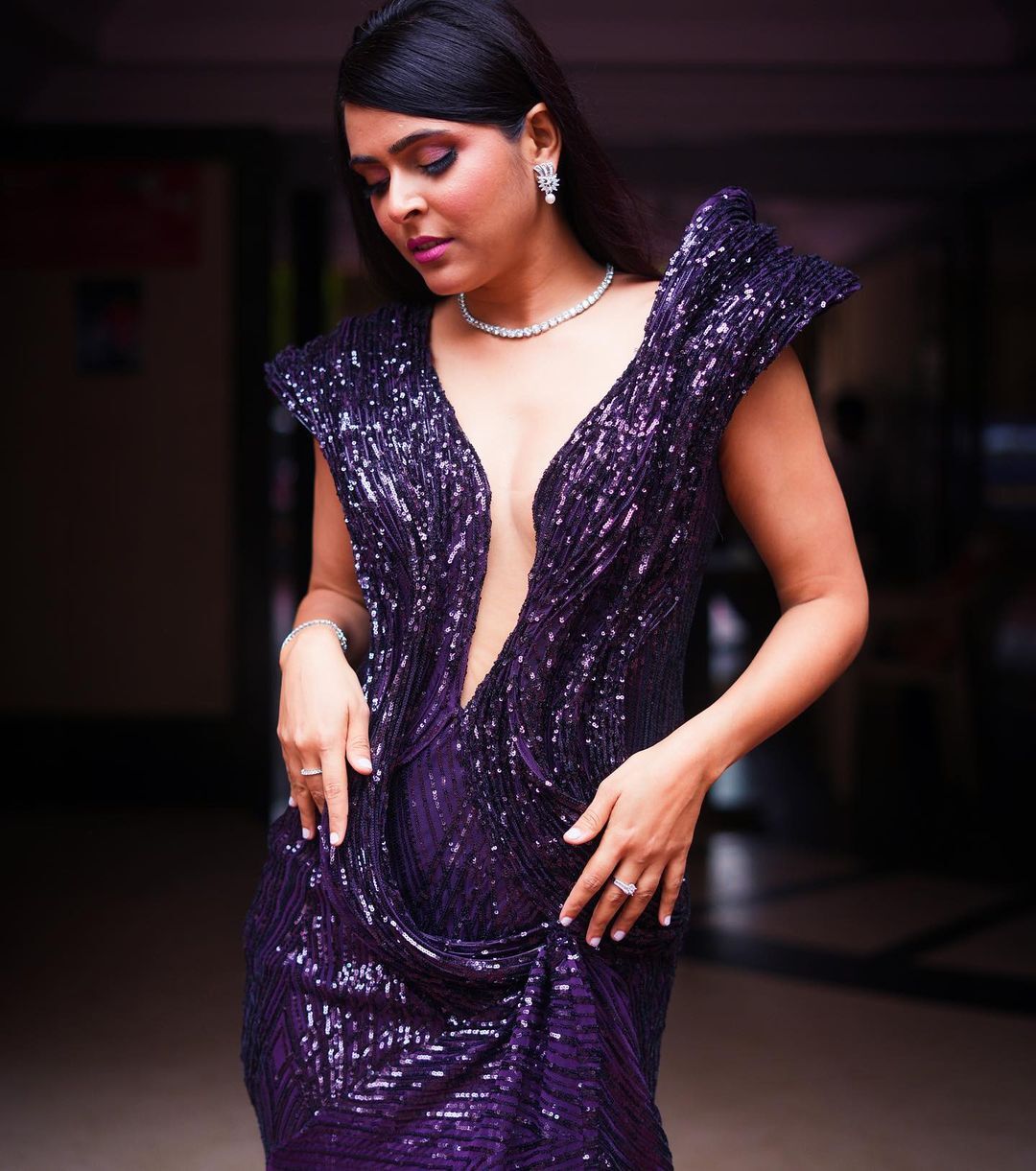 photos : ஓர பார்வையால் ரசிகர்களை ஓரங்கட்டும் மதுரிமா துலி.. கலக்கலான ...