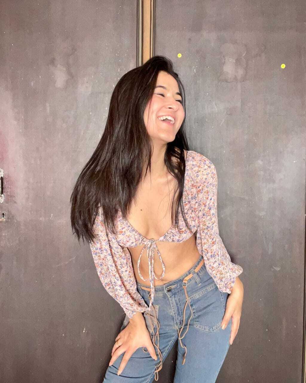 photos : வாவ்.. க்யூட்டான போஸில் ரசிகர்களை ஈர்க்கும் பினிதா புத்ததோகி.. கலக்கலான லேட்டஸ்ட் ...