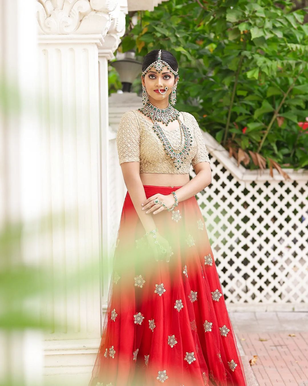 PHOTOS : ட்ரடிஷனல் லுக்கில் அசத்தல் போஸ்.. தனன்யாவின் நச் போட்டோஷூட் ...