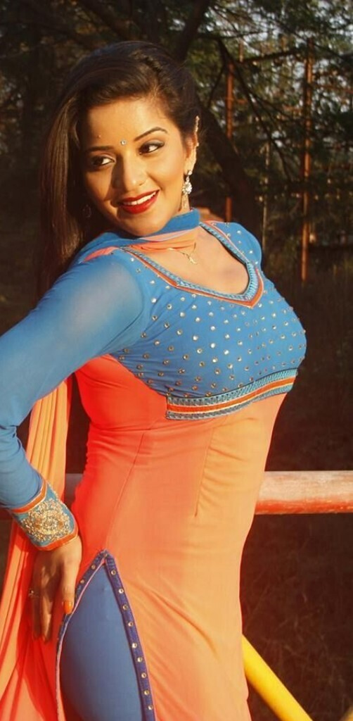 PHOTOS : அச்சச்சோ.. ஷால் எங்கம்மா? சைடு போஸில் ஏங்கவைக்கும் அஸ்லி மோனாலிசாவின் அசத்தல் போட்டோஸ் ...