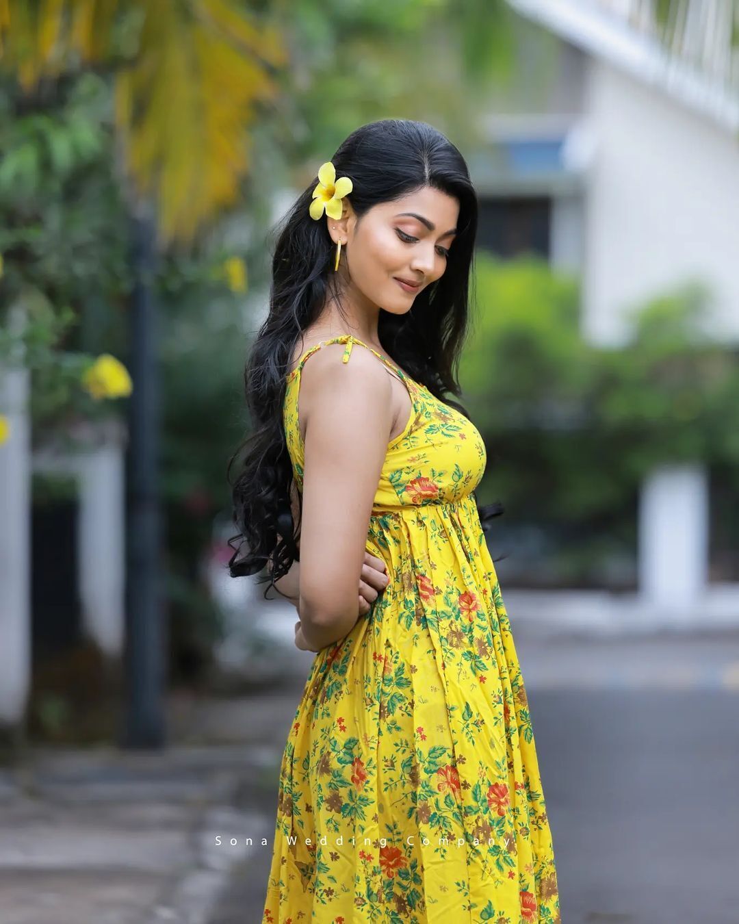 PHOTOS : நீங்களுமா? நீச்சல் குளத்தில்.. ஸ்விம் சூட்டில் ஏங்கவைக்கும் தனன்யா.. | Swim Suit Pics ...