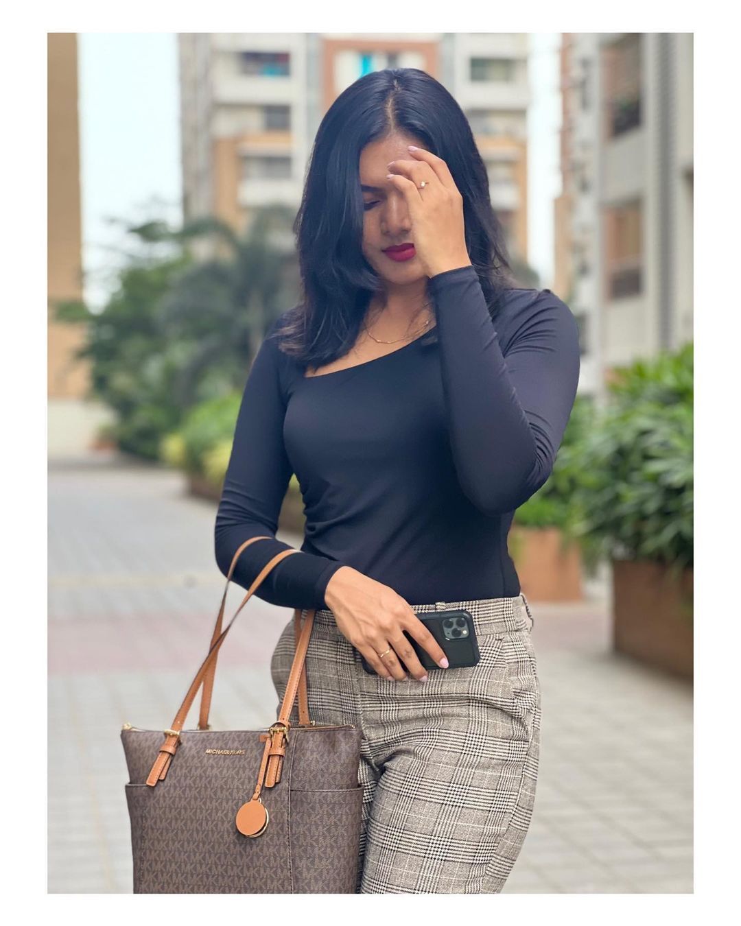 photos : சைடு போஸில் ரசிகர்களை உறைய வைத்த திவ்யபிரியா.. கலக்கலான நச் பிக்ஸ் இதோ! | Actress ...