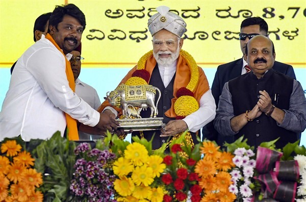 PM Modi Lays Foundation Stone, Inaugurates Development Projects In ...