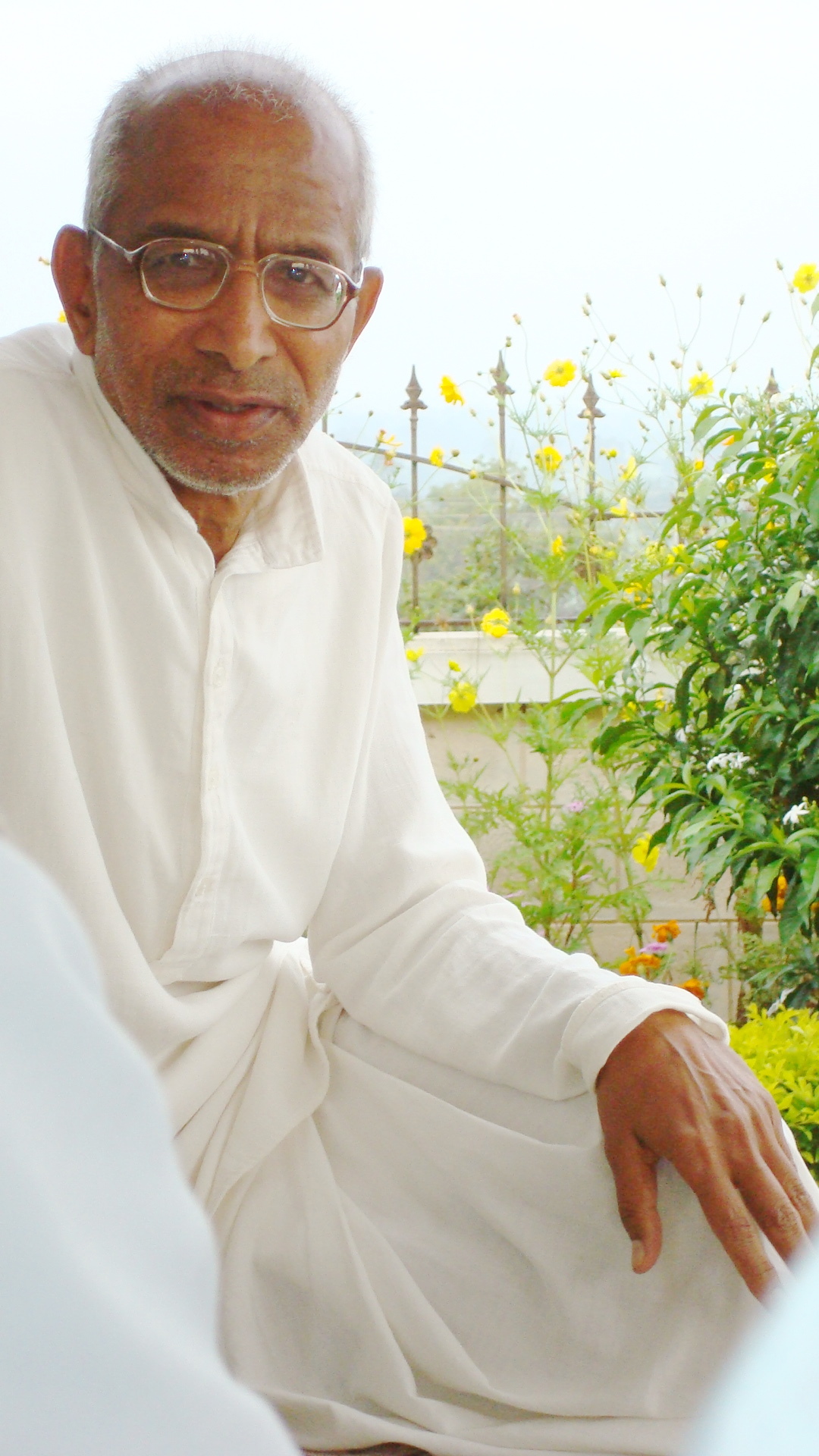 Sri Siddheshwar Swamiji: Know All About Walking 'God' of North ...