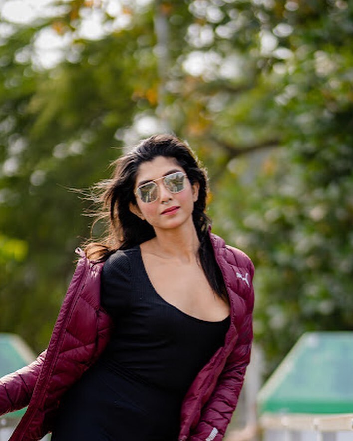 কালো পোশাকে গ্ল্যামারাস হয়ে উঠেছেন গৌরব ঘরণী, দেবলীনার ছবি দেখে কুপোকাত ভক্তরা | Actress ...