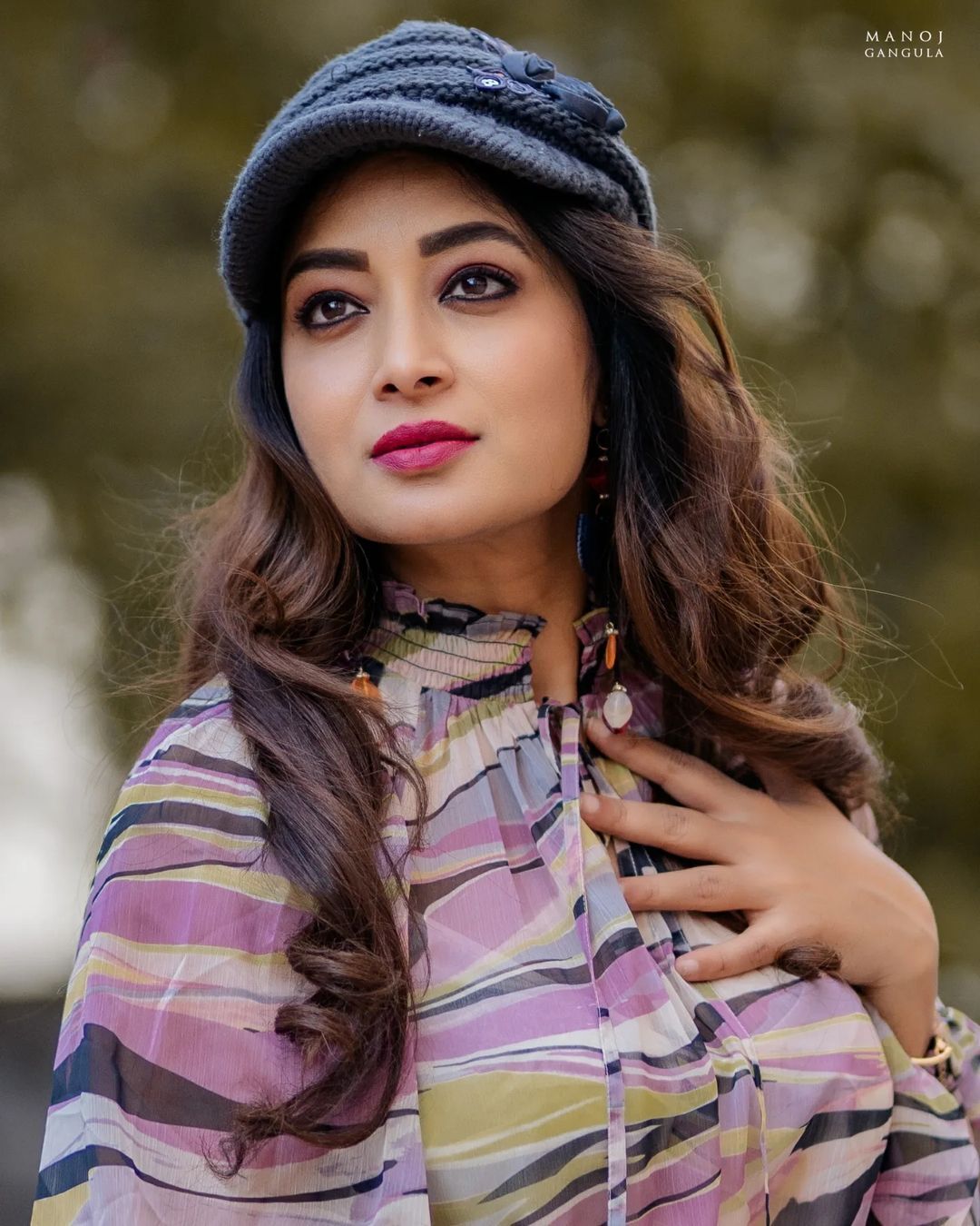 వలపుల వయ్యారాలతో సెగలు పుట్టిస్తున్న బిగ్‌బాస్ బ్యూటీ భాను శ్రీ..! | Actress Bhanu Shree ...