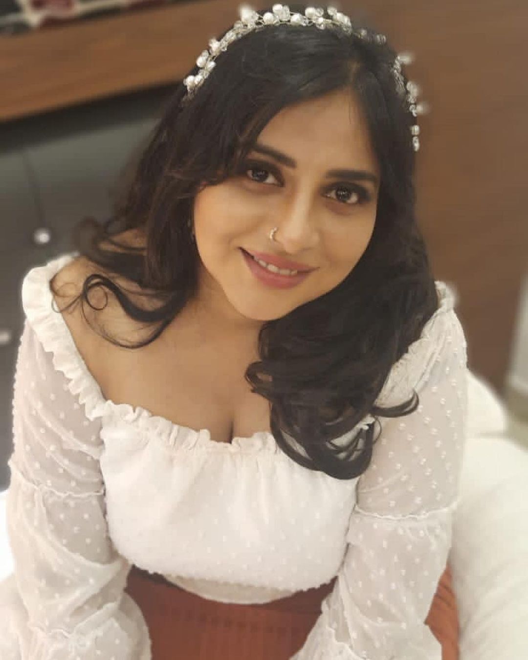 Anna Rajan: സാരിയിൽ ഗ്ലാമറസ് ലുക്കിൽ അന്ന രാജൻ... നടിയുടെ പുത്ത ...