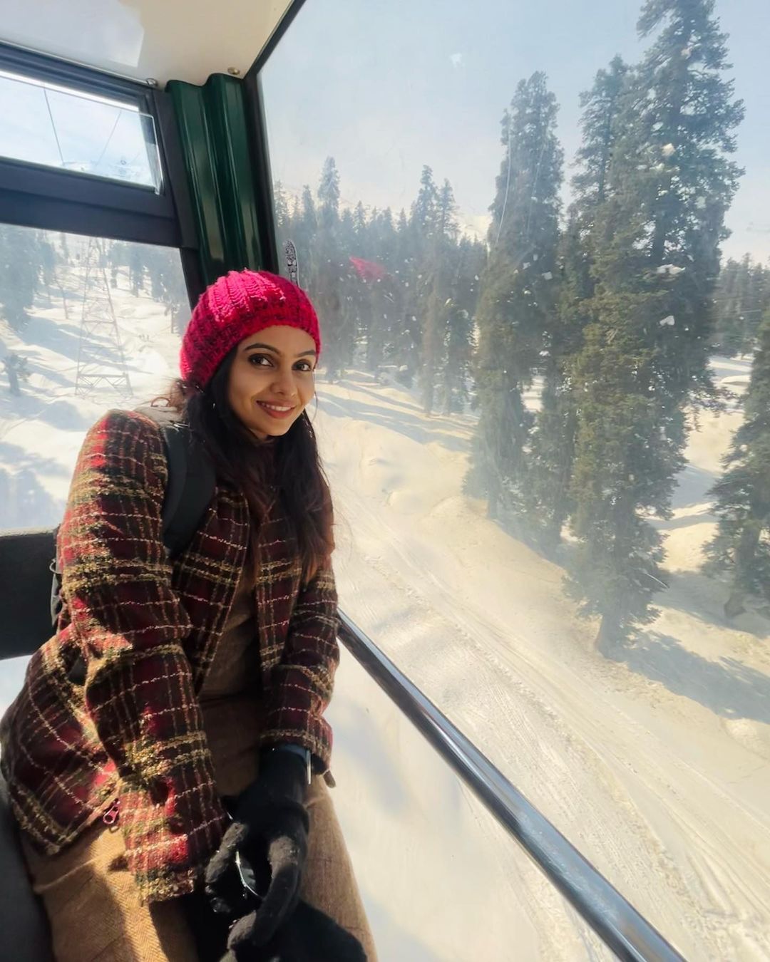 Tanvi Ram: ക്യൂട്ട് ആന്റ് ബ്യൂട്ടി... സ്റ്റൈലൻ മേക്കോവറിൽ തൻവി റാം ...