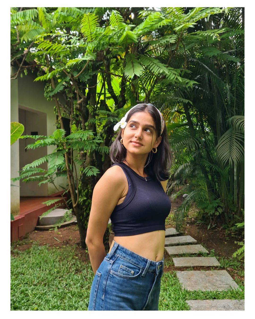 Anaswara Rajan: പ്രണയ ദിനത്തിൽ ഗ്ലാമറസ് ലുക്കിൽ അനശ്വര രാജൻ... ഇ ...