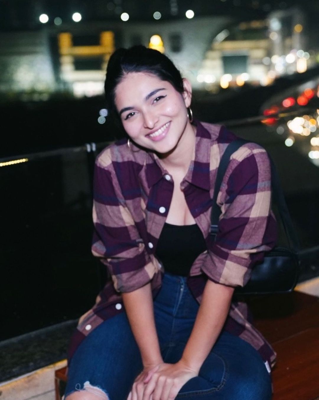 Kayadu Lohar: മോഡേൺ ലുക്കിൽ തരംഗമായി 'നങ്ങേലി'... സോഷ്യൽ മീഡിയയിൽ പുത്ത ...