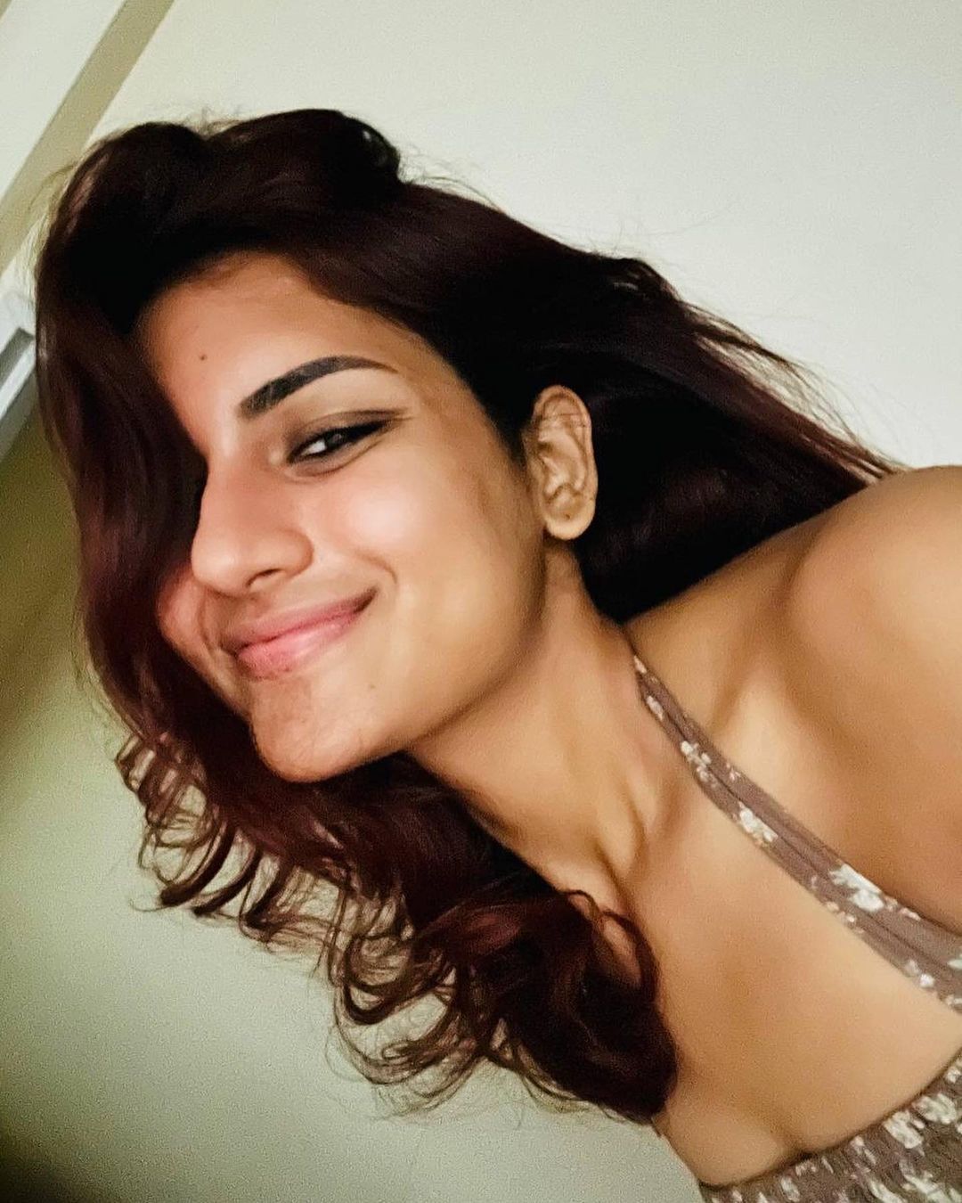 photos : க்யூட்டான சிரிப்பால் மனதை மயக்கும் பிக்பாஸ் நிவாஷினி.. வேற லெவல் போட்டோஸ் இதோ! | Bigg ...