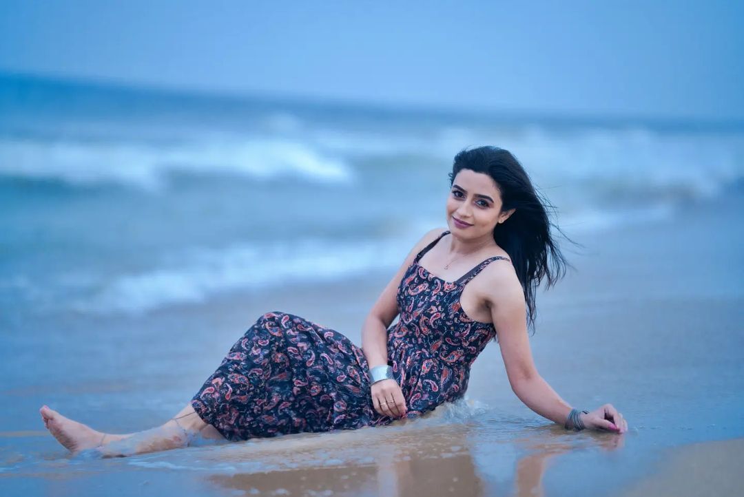 photos : விஜய் டிவி மலர் டீச்சரா இவங்க.. நடிகை சங்கீதாவின் க்யூட்டான போட்டோஸ் இதோ! | Actress Vj ...