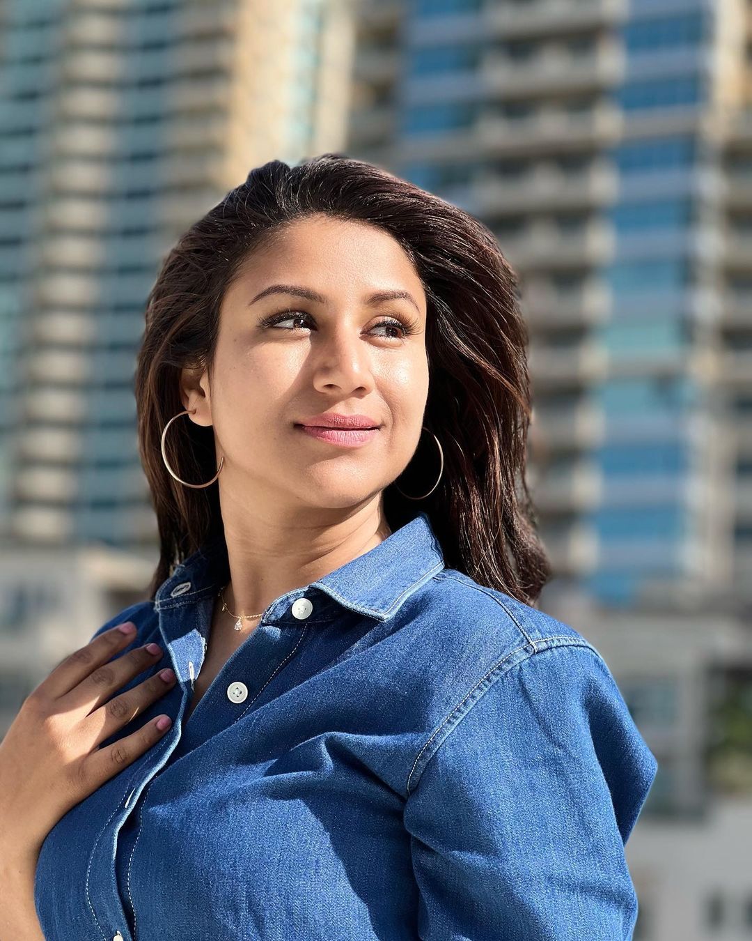 photos : மணக்கோலத்தில் சன் டிவி சீரியல் நடிகை .. ரசிகர்களை உறைய வைத்த ஸ்டன்னிங் போட்டோஸ் ...