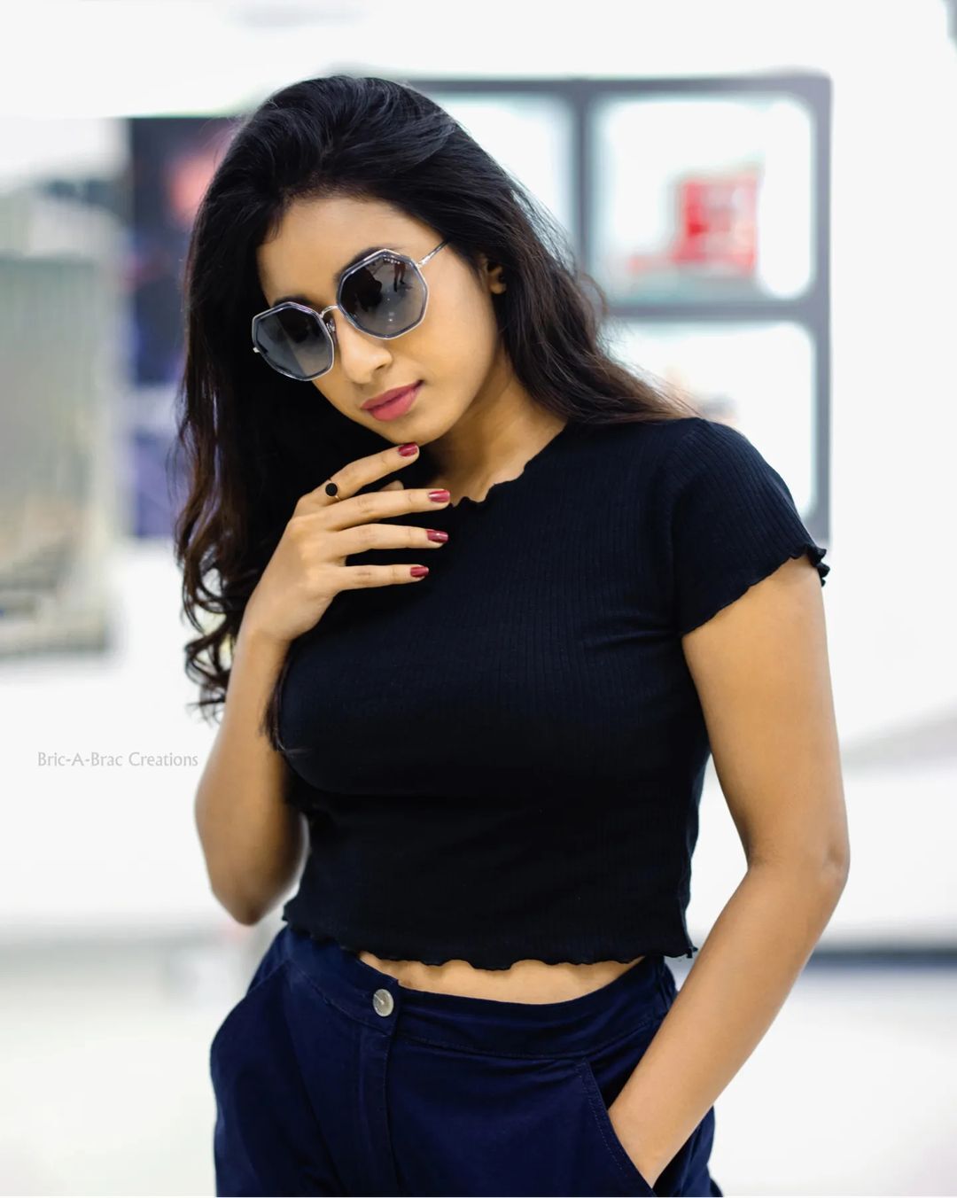 photos : ரெட் கவுனில் ஸ்டன்னிங் போட்டோஷூட்.. நடிகை ஸ்வேதா வேணுகோபாலின் ...