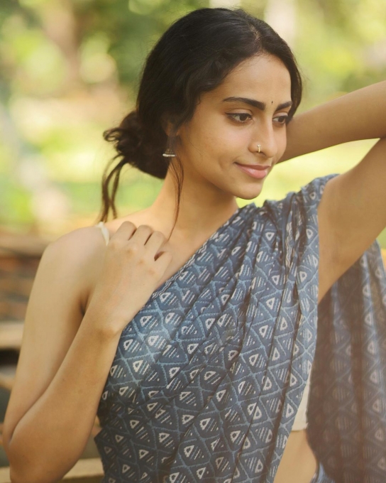 photos : அழகின் அழகே நீயடி.. நடிகை அபிதா வெங்கட்டின் கலக்கலான லேட்டஸ்ட் போட்டோஸ் இதோ! | Actress ...