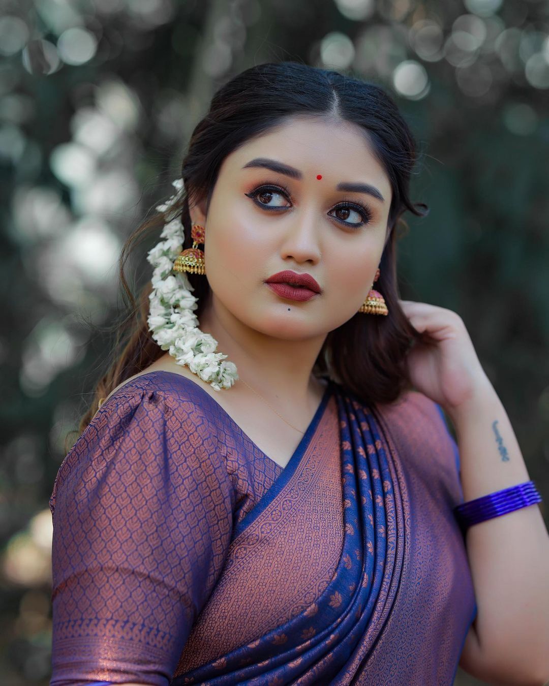 photos : அந்த கண்ண பாத்தக்க.. நடிகை ஸ்ரீலக்ஷ்மியின் வசீகரிக்கும் ...