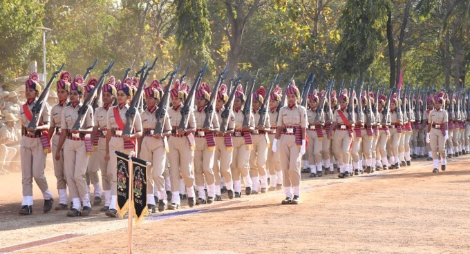ಧಾರವಾಡದಲ್ಲಿ ಮಹಿಳಾ ಪೊಲೀಸ್ ಕಾನ್ಸ್‌ಸ್ಟೇಬಲ್‌ಗಳ ನಿರ್ಗಮನ ಪಥ ಸಂಚಲನ | Women ...