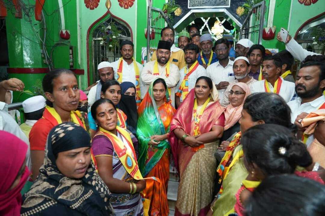 ಲಕ್ಷ್ಮೀ ಅರುಣಾ ಗೆಲುವಿಗಾಗಿ ಬಳ್ಳಾರಿಯ ಯುವಕನಿಂದ ಪಾದಯಾತ್ರೆ | Rajak Padayatra ...