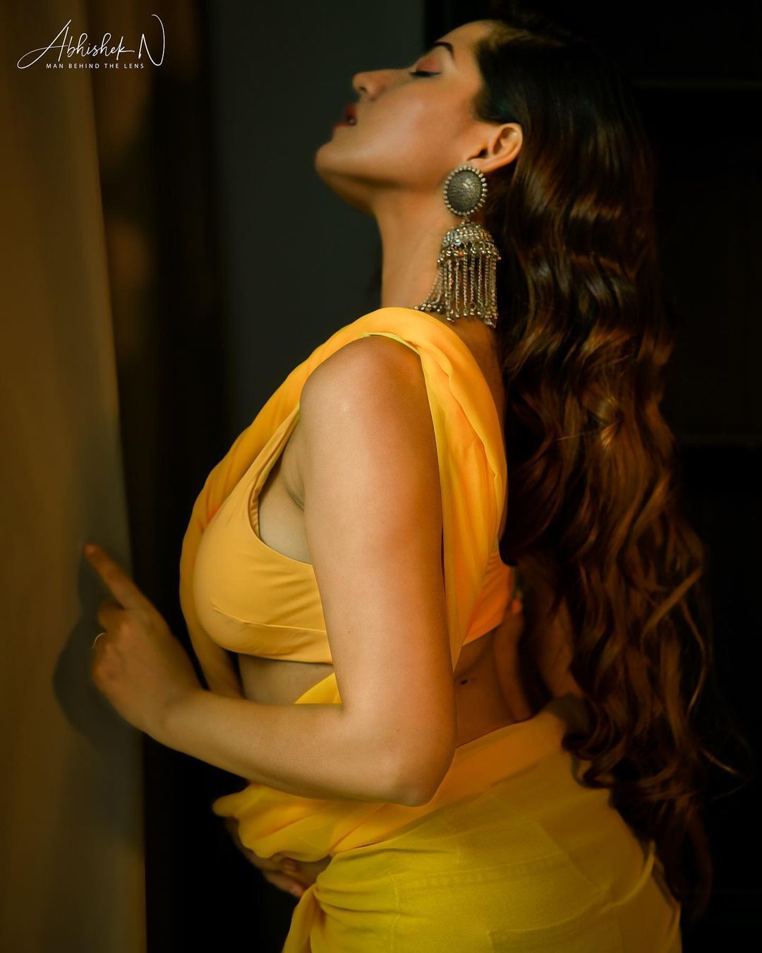 సిమ్రాన్ కౌర్ హాట్ ట్రీట్.. ఎద అందాలతో చిచ్చుపెట్టేస్తున్న బ్యూటీ. | Actress Simran Kaur Mind ...