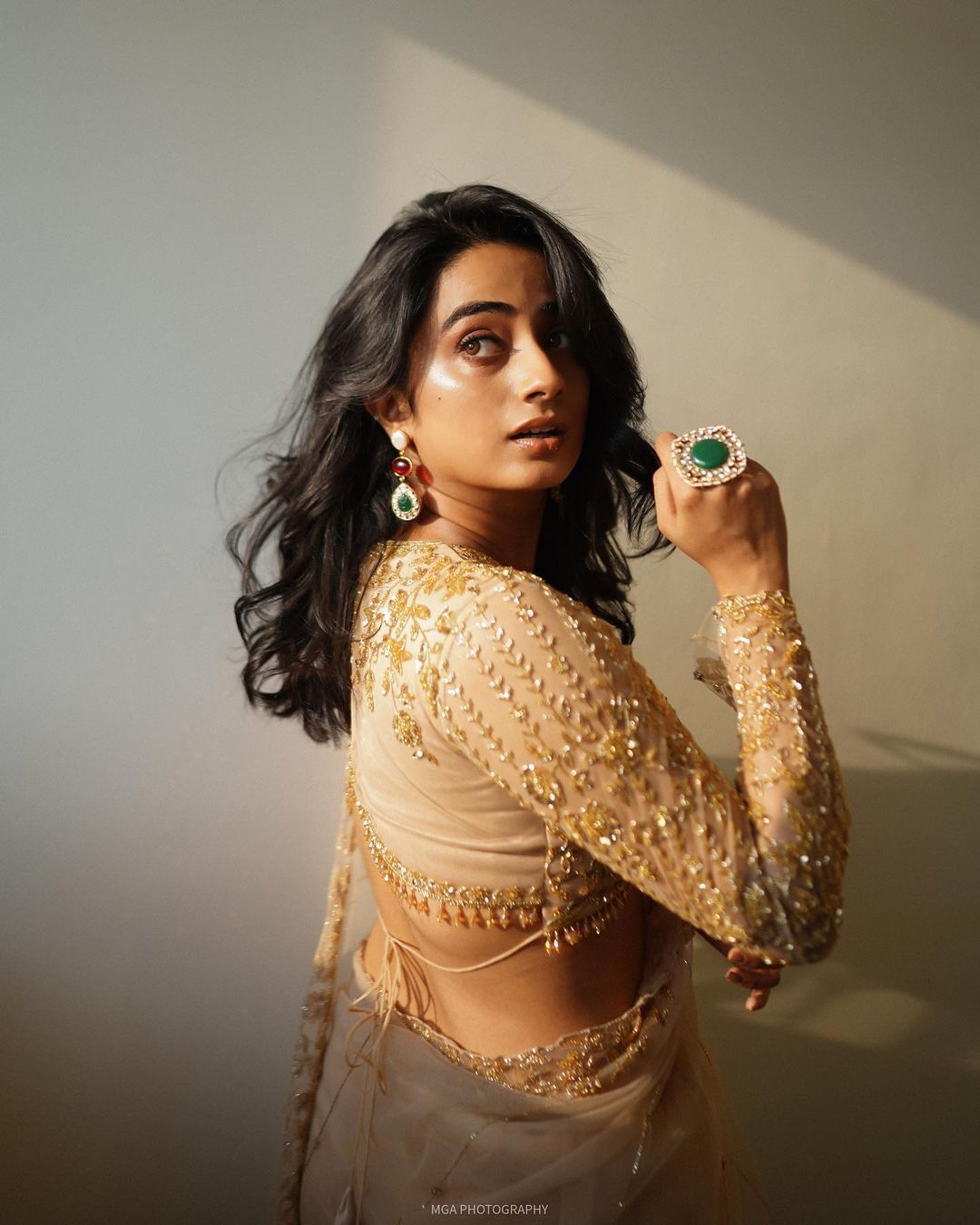 Namitha Pramod: കണിക്കൊന്ന പൂത്തതാണോ? പുത്തൻ ലുക്കിൽ ആരാധകരെ ഞെട്ടിച്ച് ...