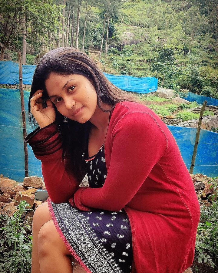 PHOTOS : சுடிதாரில் சூப்பர் லுக்.. ரோஜா ஸ்ரீயின் லேட்டஸ்ட் புகைப்படங்கள் இதோ.. | Actress Roja ...