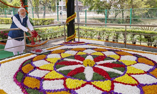 Prime Minister Narendra Modi Visit To Chikkaballapur; See Visuals ...