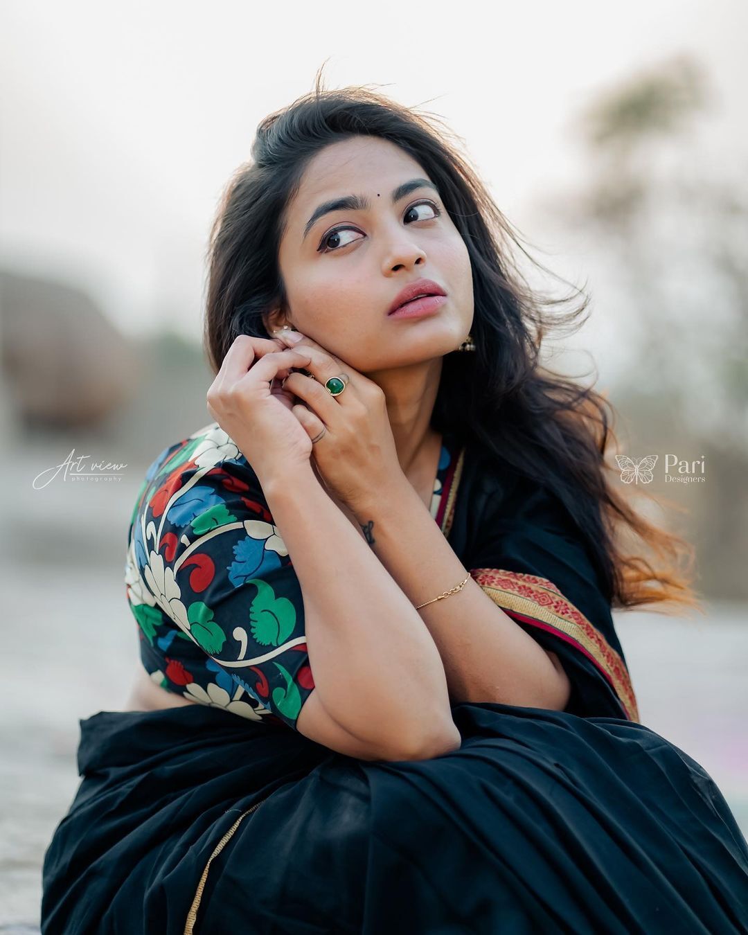 దేత్తడి హారిక హాట్ షో.. కుర్రాళ్ల మతిపోగోట్టేస్తున్న బ్యూటీ ...