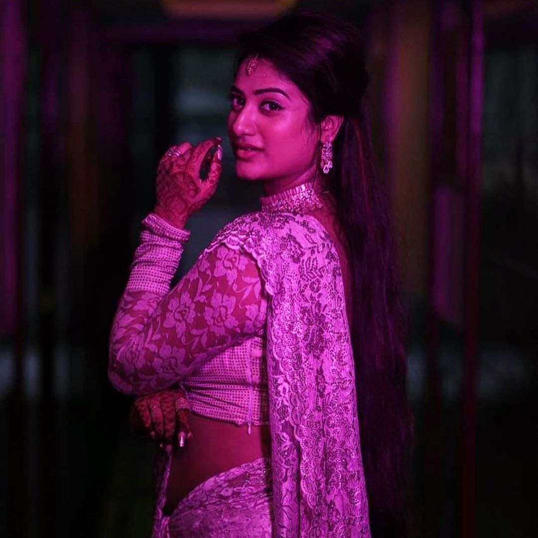 అంకితా ఠాకూర్ అందాల జాతర.. మిసెస్ ఇండియా కిరీటాన్ని సొంతం చేసుకున్న తెలంగాణ బ్యూటీ ...