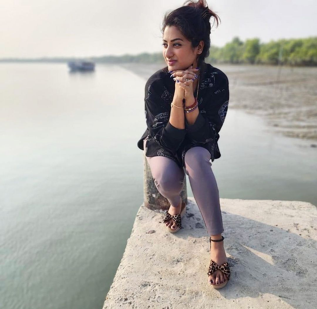 అంకితా ఠాకూర్ అందాల జాతర.. మిసెస్ ఇండియా కిరీటాన్ని సొంతం చేసుకున్న తెలంగాణ బ్యూటీ ...