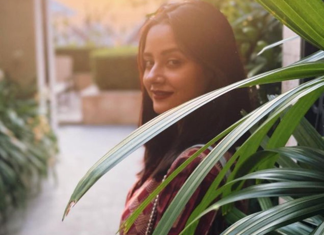 টুকটুকে লাল শাড়িতে অপরূপা হয়ে উঠছেন অরুণিমা, গ্ল্যামারাস লুক দেখে অবাক ভক্তরা | Television ...