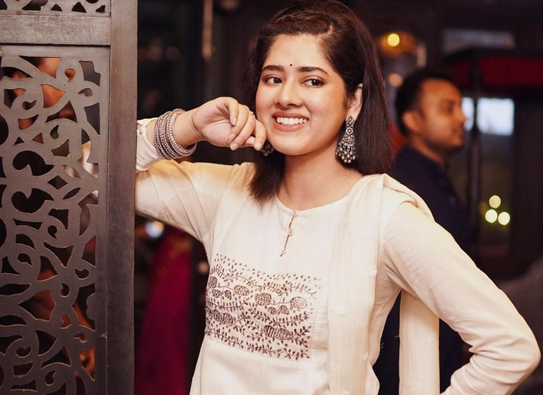 ডিপ নীল রঙের কুর্তিতে গ্ল্যামারাস দিতিপ্রিয়া, নয়া লুকে মুগ্ধ ভক্তরা ...