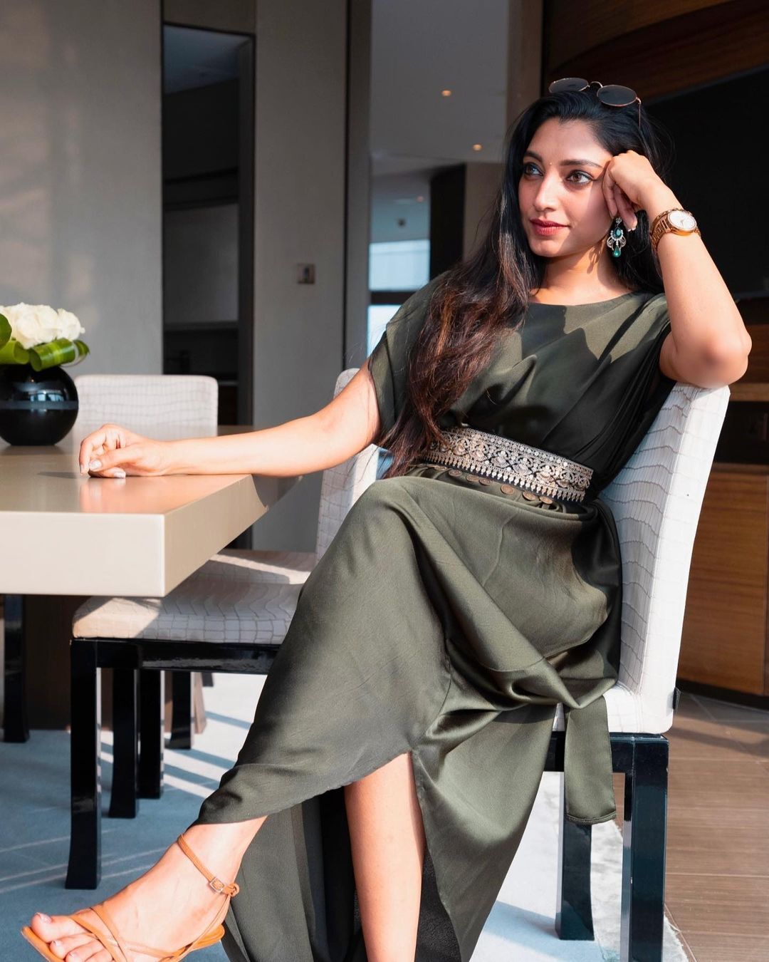 Rithu Manthra: വർക്കൌട്ട് മുഖ്യം... ജിം സ്യൂട്ടിൽ സൂപ്പറായി ഋതു മന്ത്ര ...