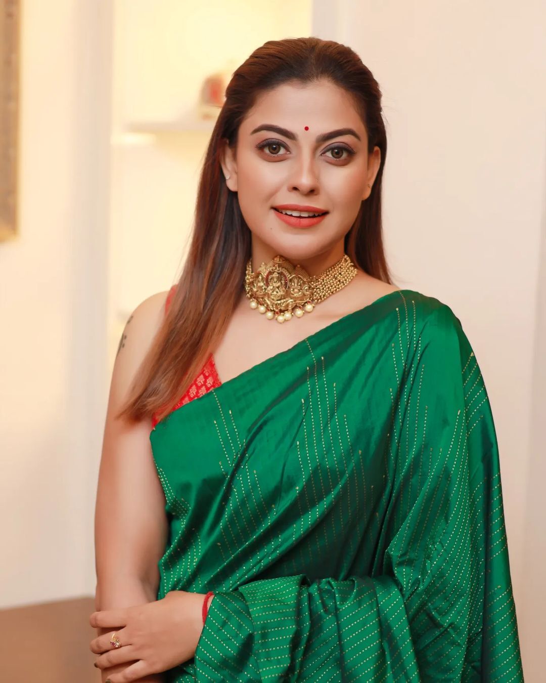 Anusree: ഫെസ്റ്റിവൽ ലുക്കല്ല, ഇത് ഫിറ്റ്നസ്സ് ലുക്ക്... വർക്ക്ഔട്ട് ...