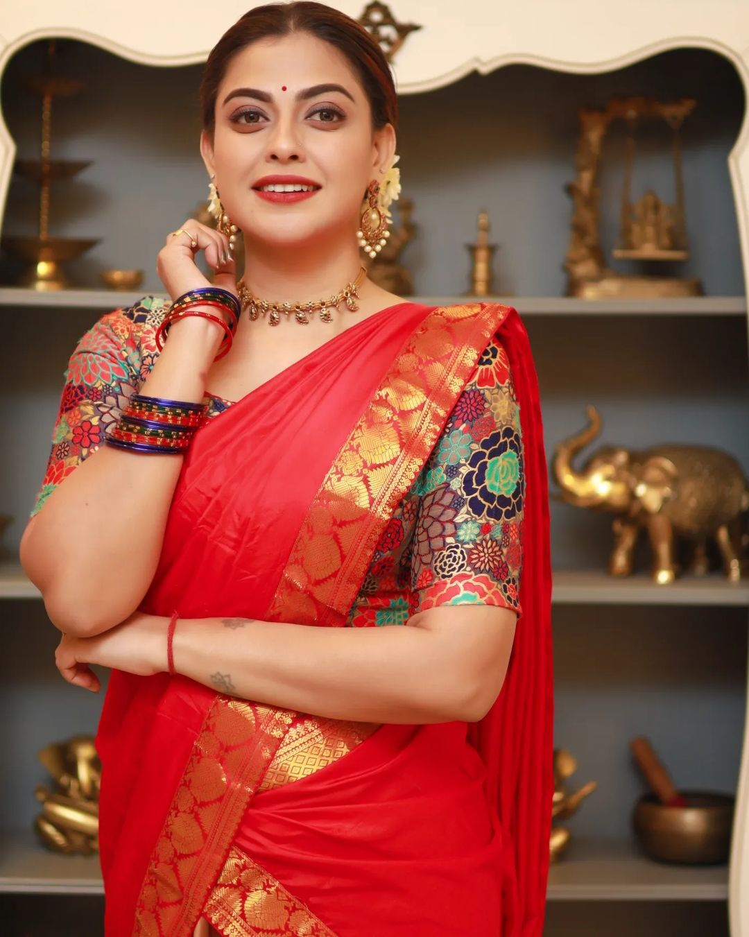 Anusree: ഫെസ്റ്റിവൽ ലുക്കല്ല, ഇത് ഫിറ്റ്നസ്സ് ലുക്ക്... വർക്ക്ഔട്ട് ...