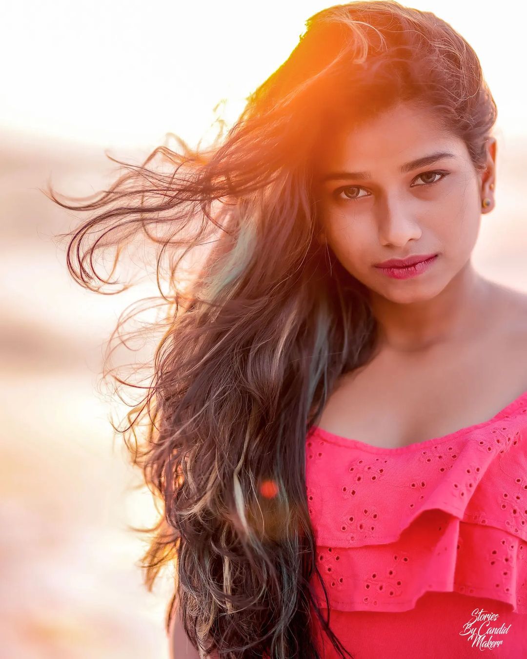 photos : ரெட் கவுனில் ஆளை மயக்கும் மாடல் அழகி ஜயா மேத்யூ.. வேற லெவல் ...