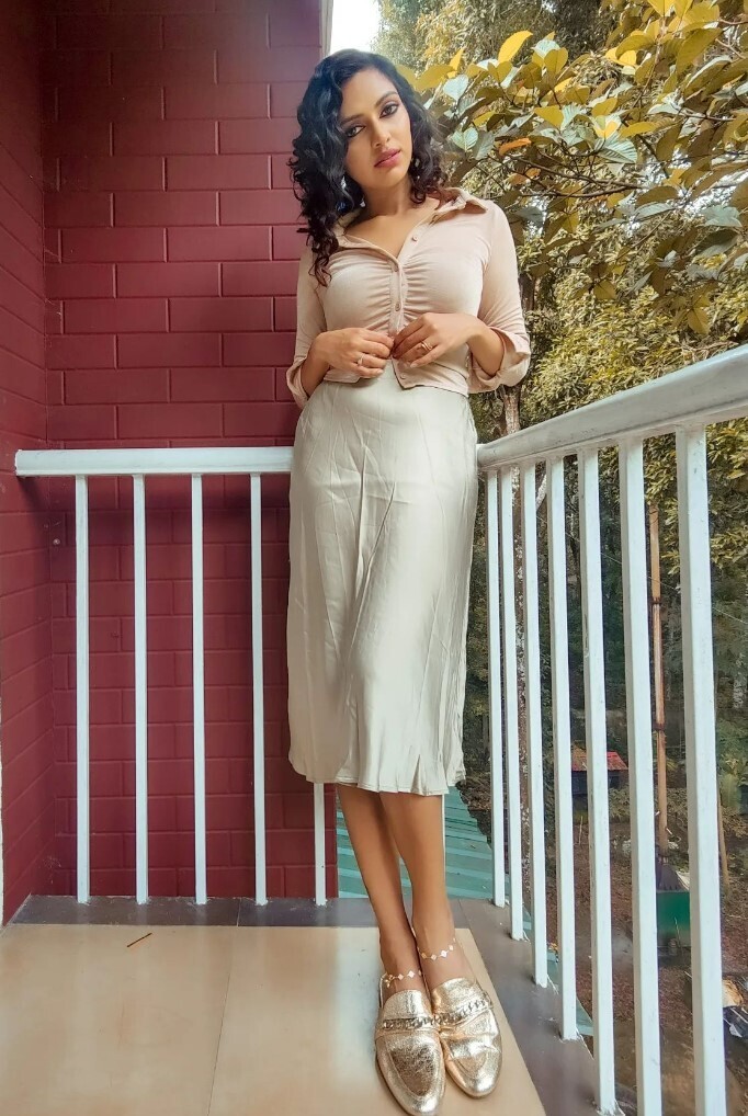 PHOTOS : பார்வை ஒன்றே போதுமே.. நடிகை அமலா பாலின் லேட்டஸ்ட் இன்ஸ்டா ...