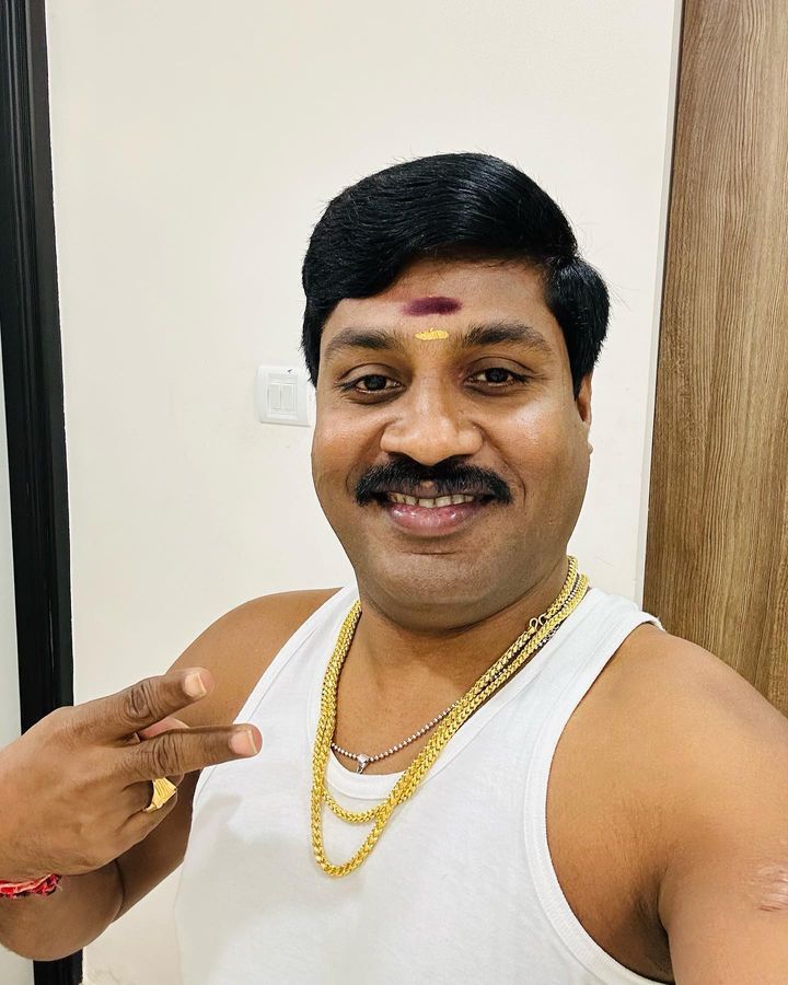 PHOTOS : திடீரென மருத்துவமனையில் அட்மிட்டான ஜிபி முத்து.. கமெண்டில் ...