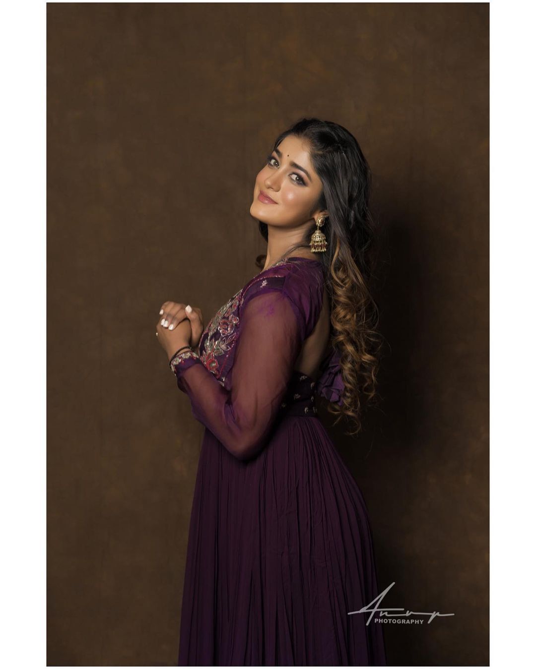 డింపుల్ హయతి వలపుల బాణాలు.. అందాలతో పిచ్చెక్కిస్తున్న బ్యూటీ. | Actress ...