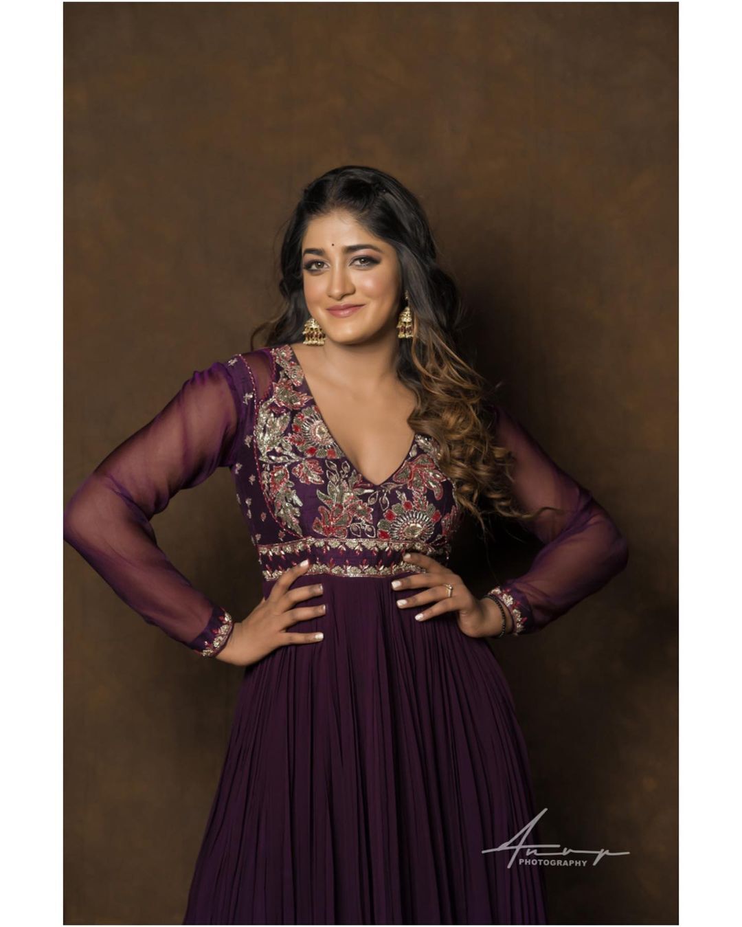 డింపుల్ హయతి వలపుల బాణాలు.. అందాలతో పిచ్చెక్కిస్తున్న బ్యూటీ. | Actress ...